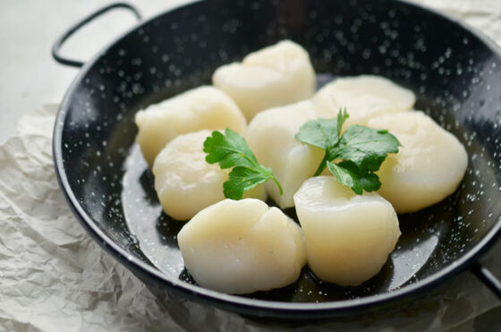 Best Sea Scallop Recipe Ever! Winter Scallop Salad - gfreedeliciously.com